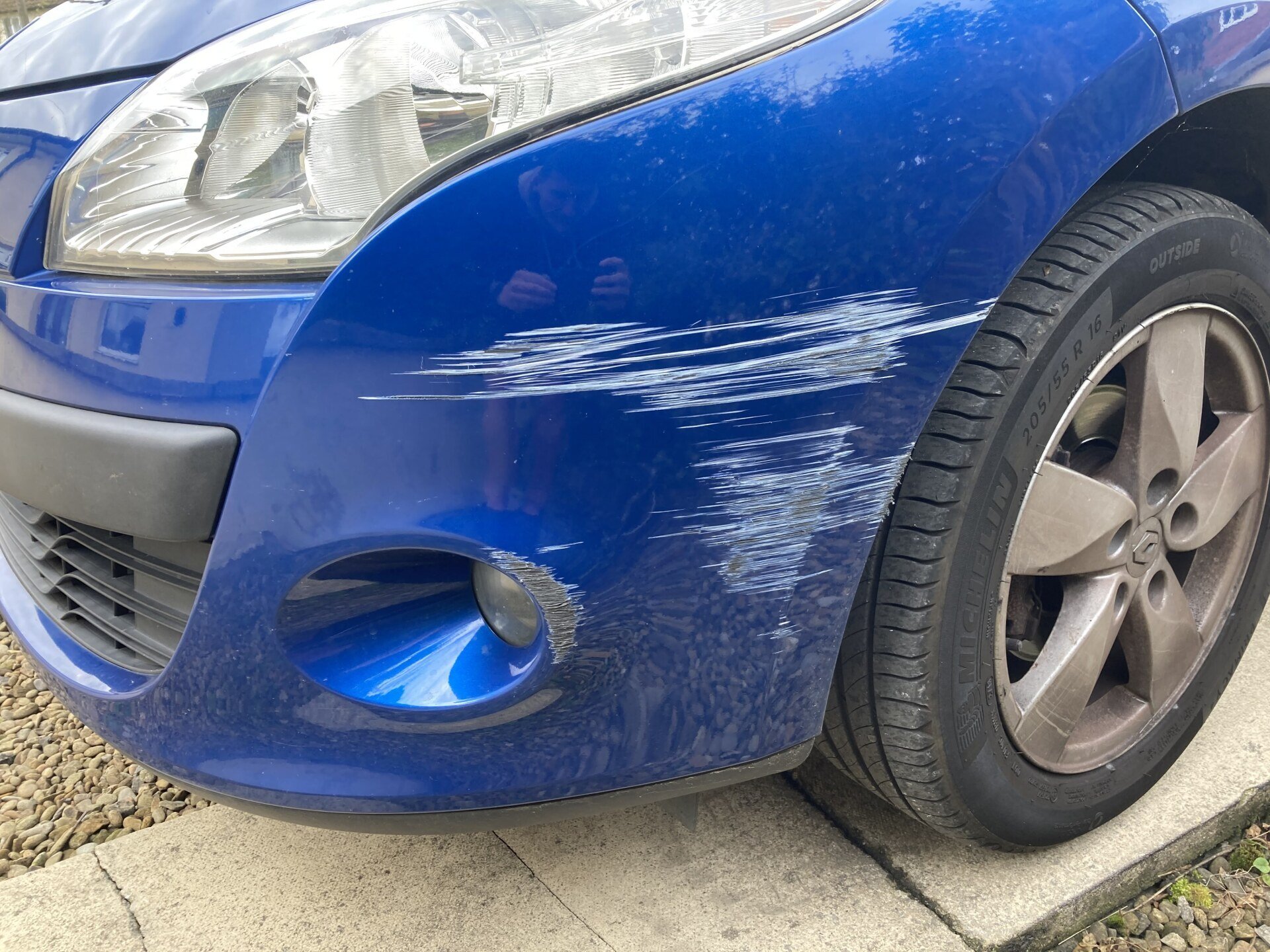 Car paintwork repairs│ SprayTech Mobile Car Body Repairs