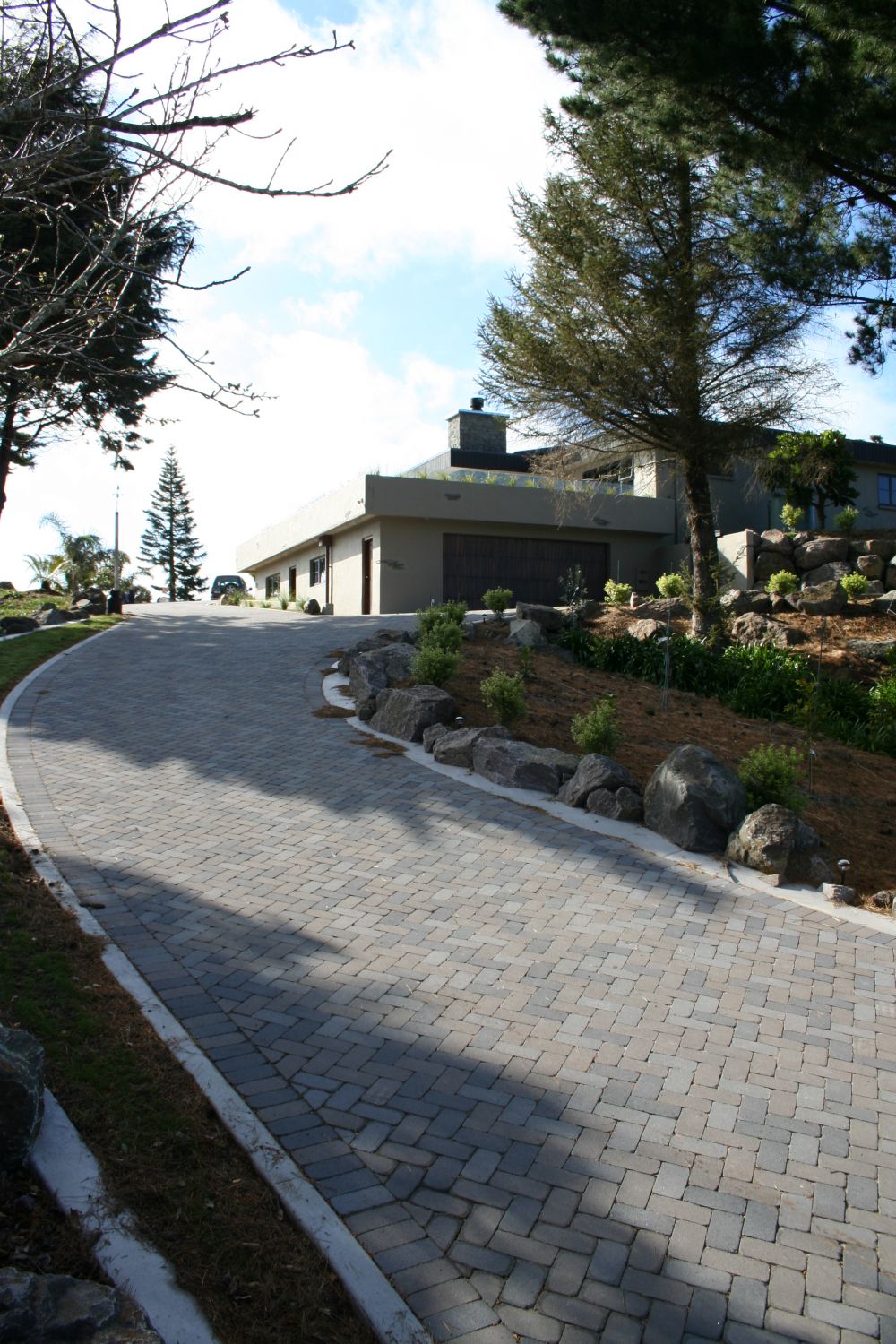 Services - COBBLE KINGS | Cobble Paving | Pavers | Paving | Tauranga ...