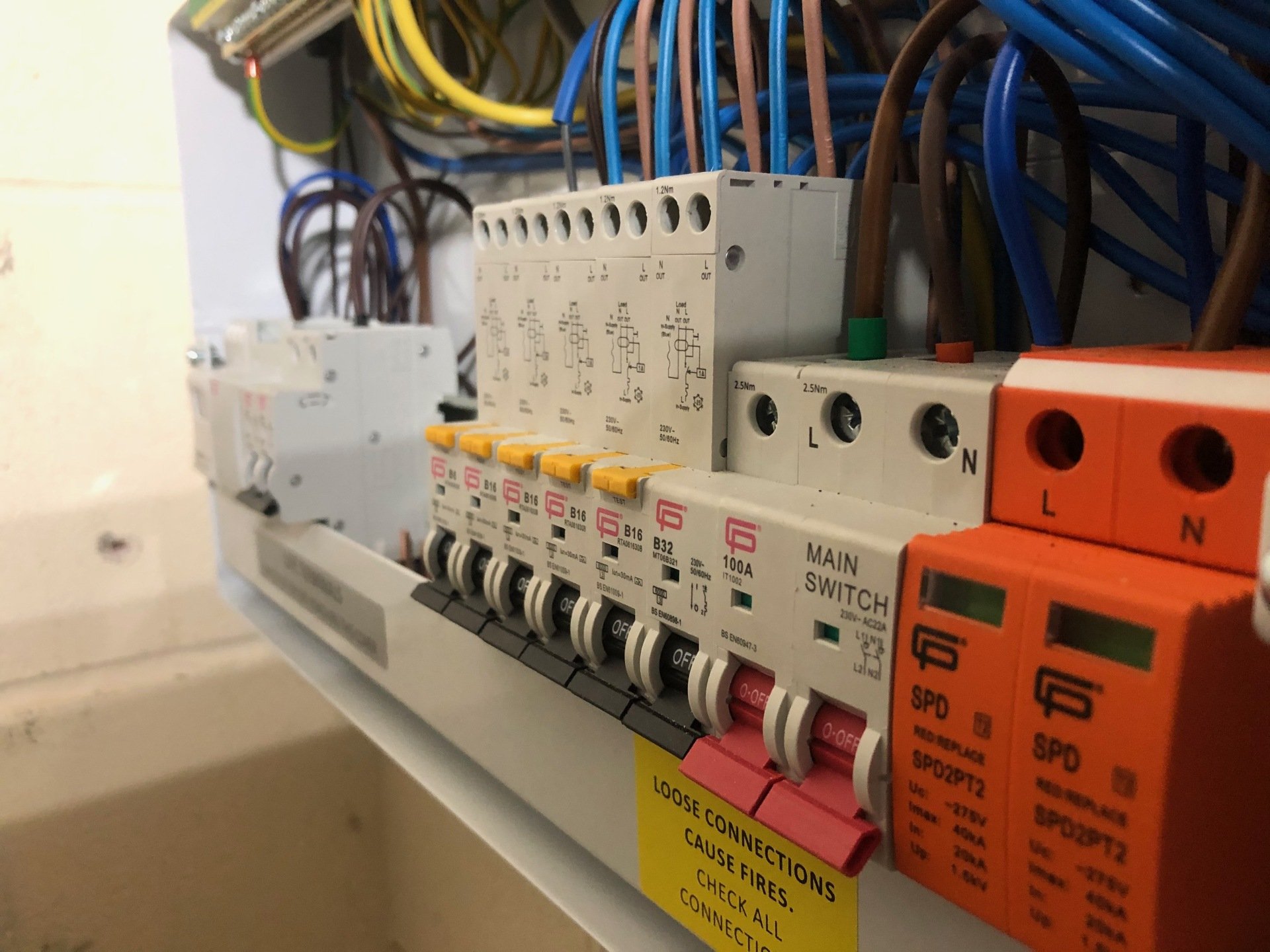 DS Electrical - Electrical Contractor