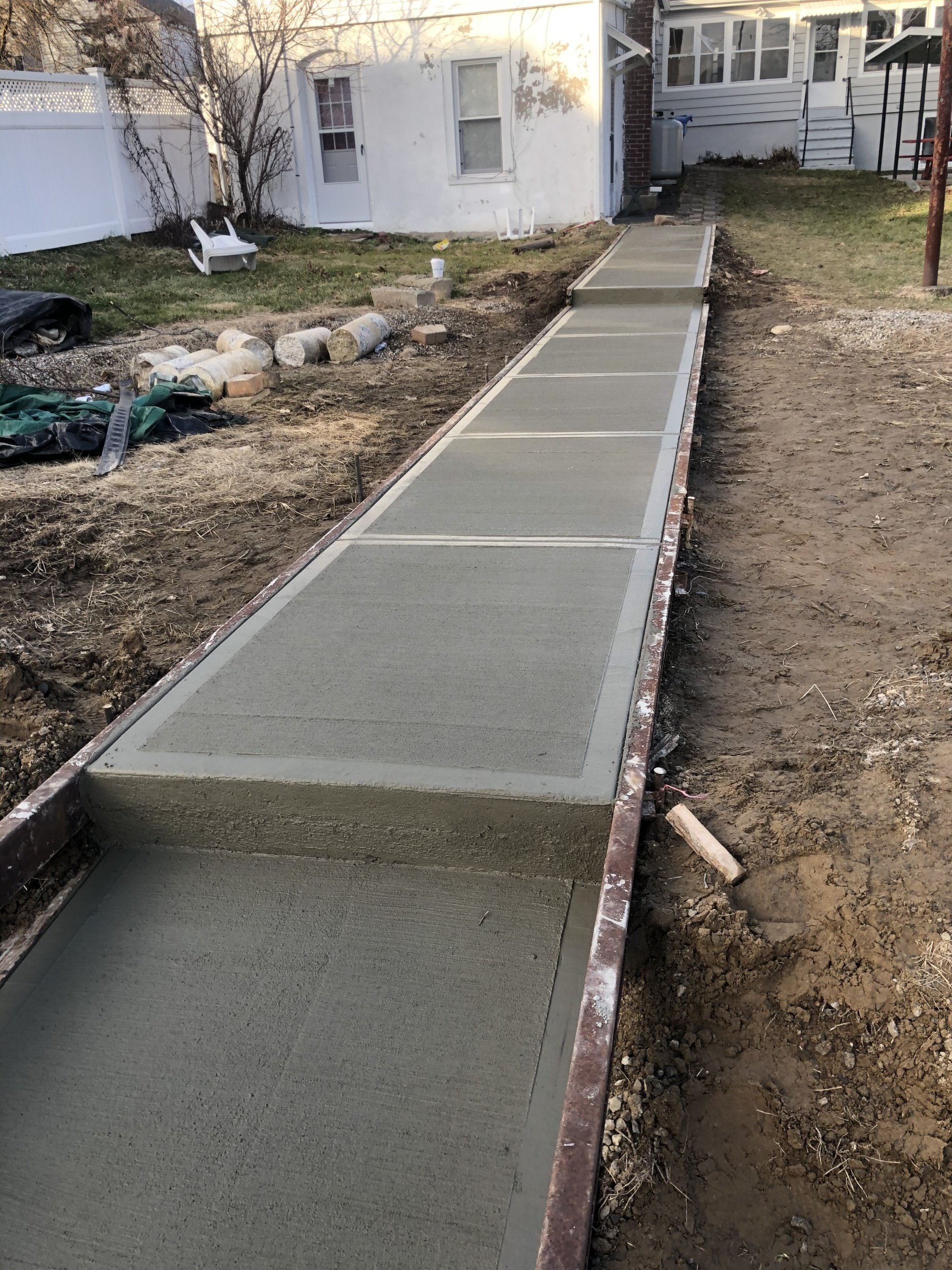 Concrete Masonry Naugatuck CT | Driveway, Patio, Floor | Simple Slabs