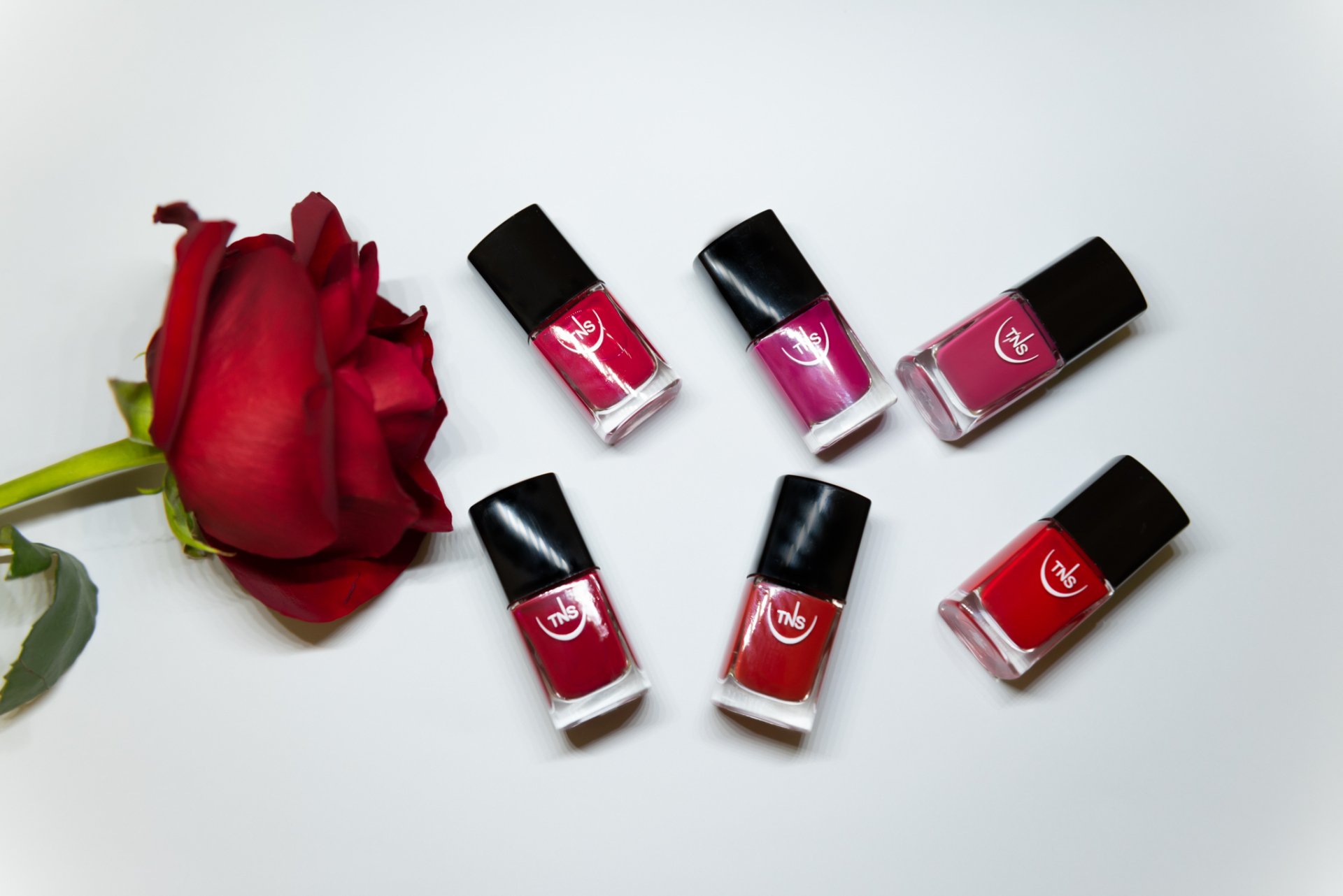 Nail art con Swarovski | Ravenna | Centro Estetico Infinity