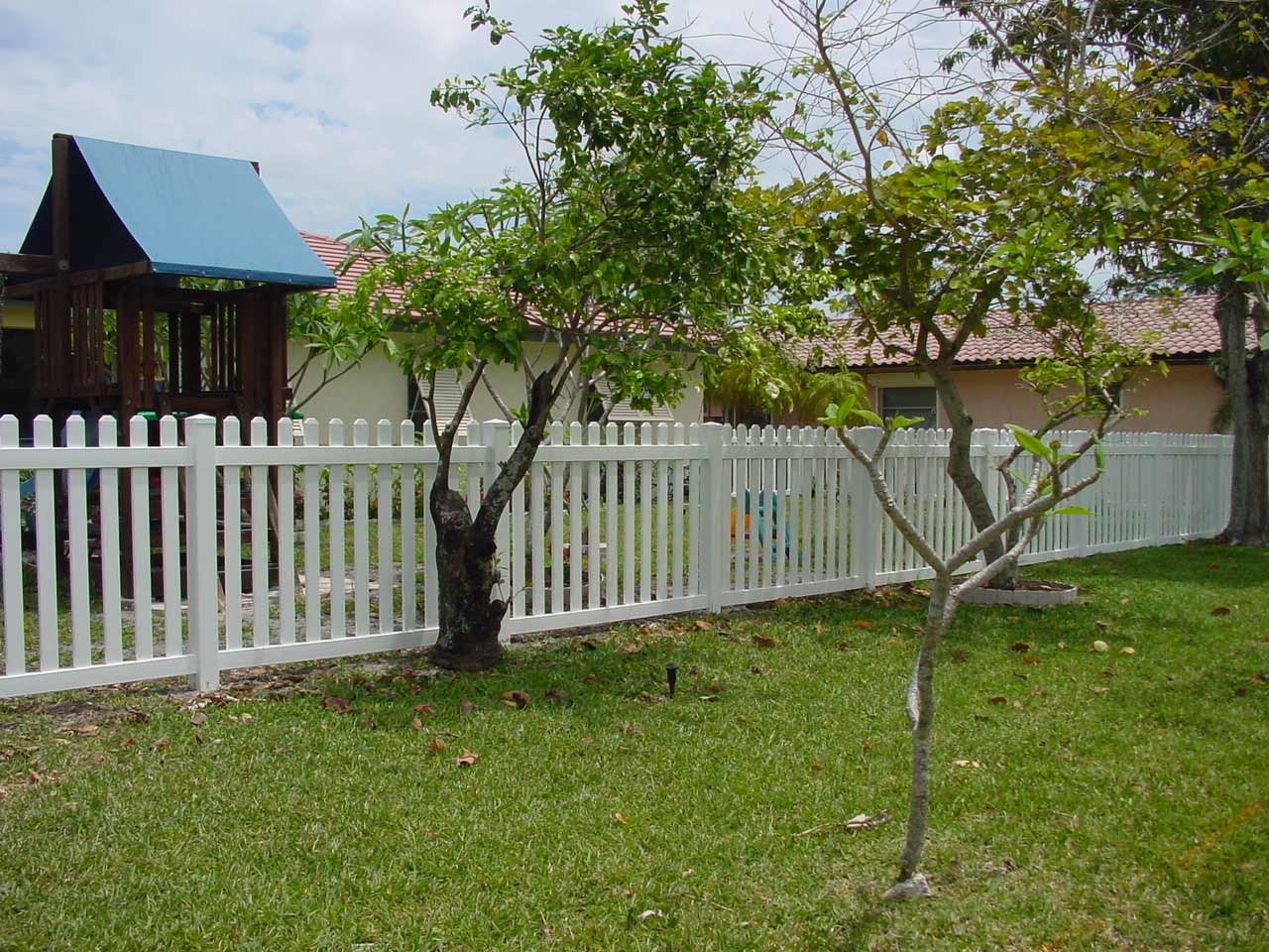 Fence and Rail Gallery | Sunrise, FL | First Class Fence & Rail, Inc.