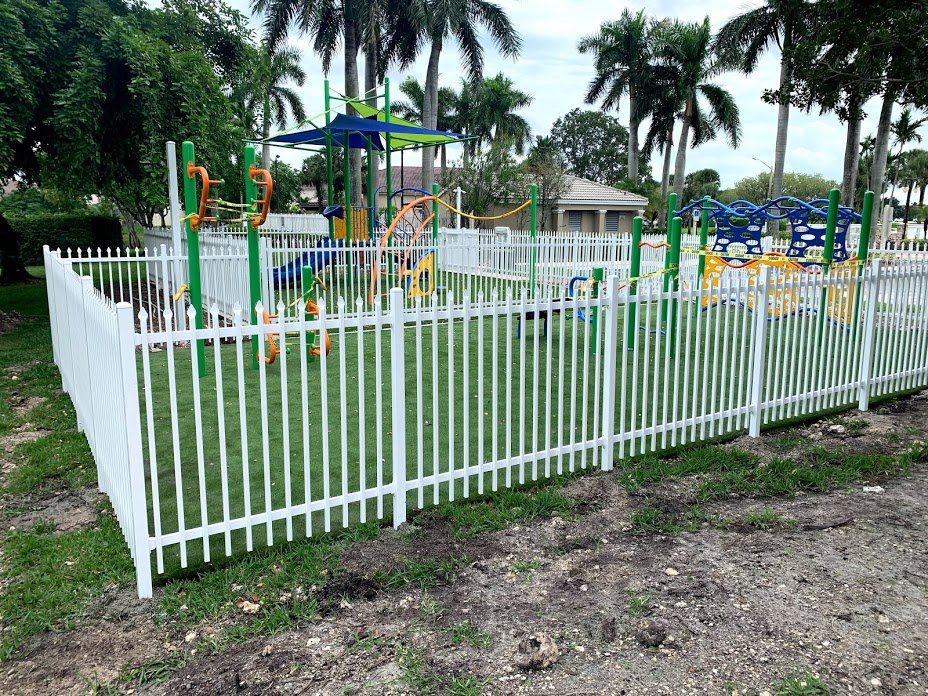 Fence and Rail Gallery | Sunrise, FL | First Class Fence & Rail, Inc.
