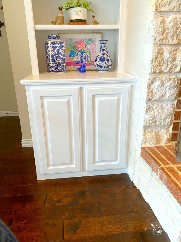 White Living Room Shelves