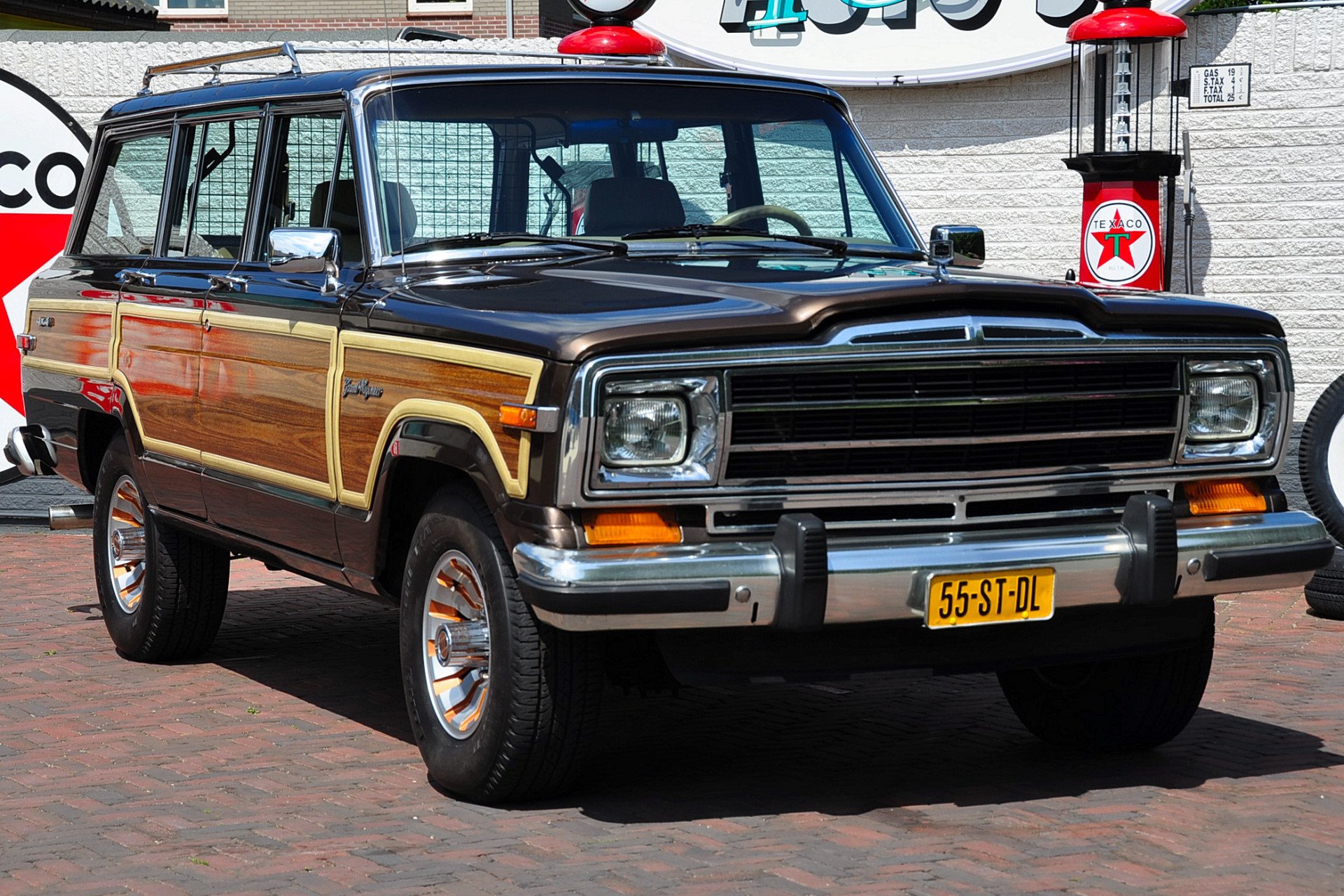 Jeep Wagoneer 5.9L V8 Limited Wagon SUV kopen? | T&O Auto's