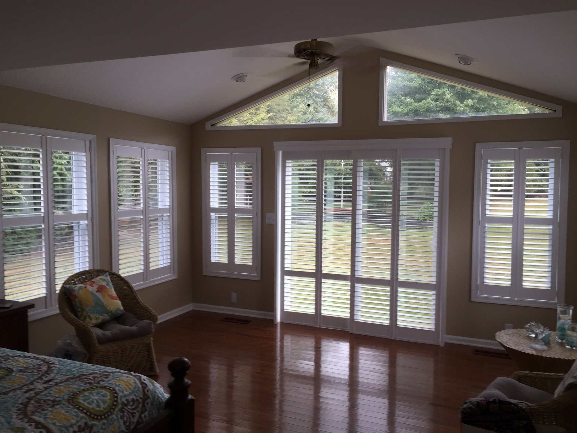 Pros and Cons of Plantation Shutters in 2024