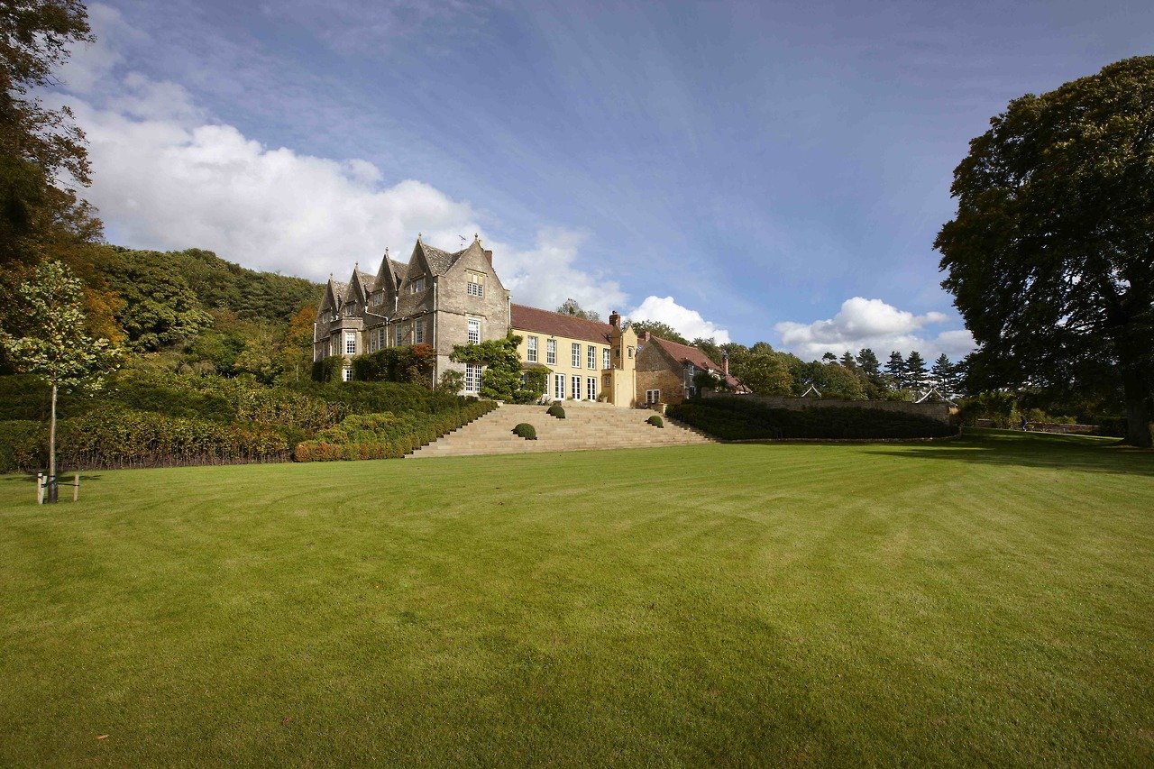 Dixton Manor - D A Cooks (Builders) Ltd.