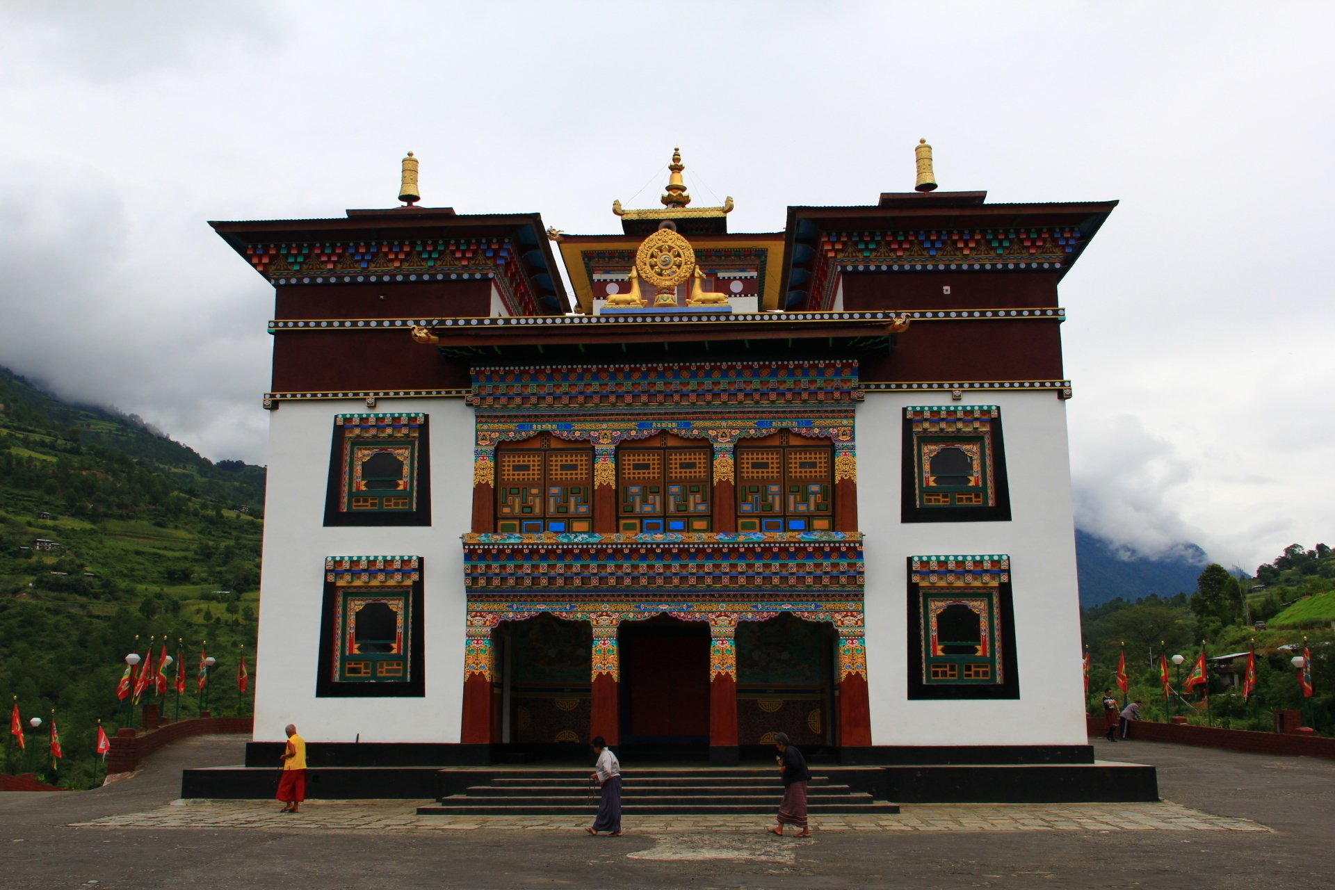 Ranjung Woesel Choling Monastery
