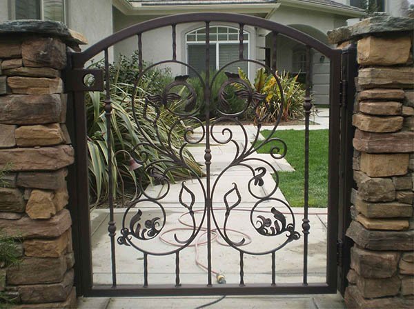 Sam's Fencing - Entry Gates