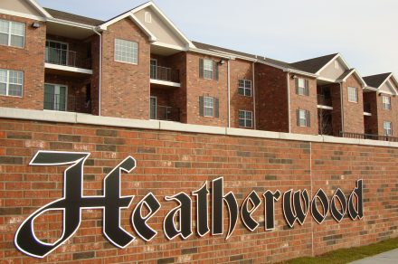 Heatherwood Apartments - Hallmark Management Inc.