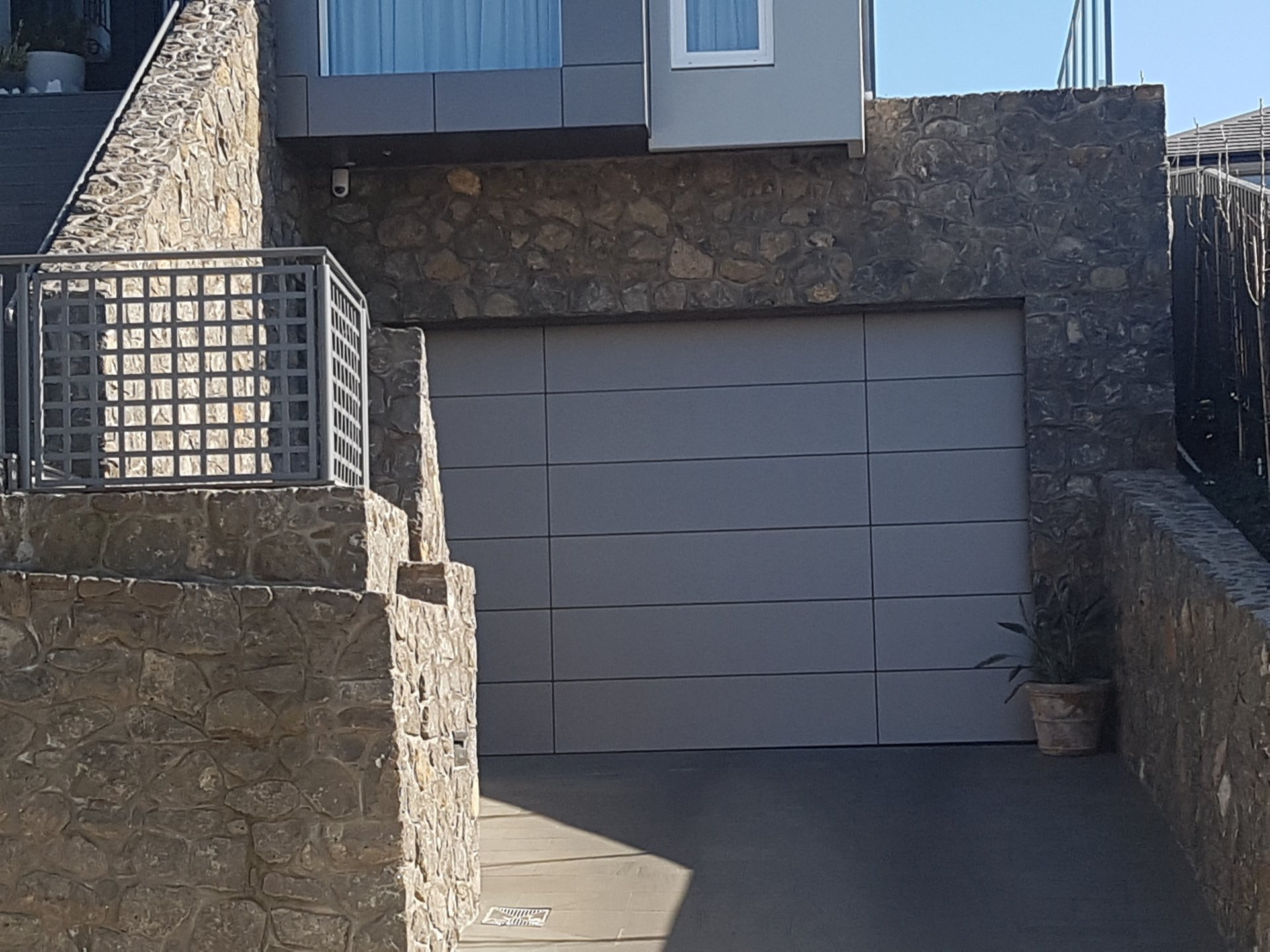 GALLERY | Factory Direct Garage Doors | Victoria Au