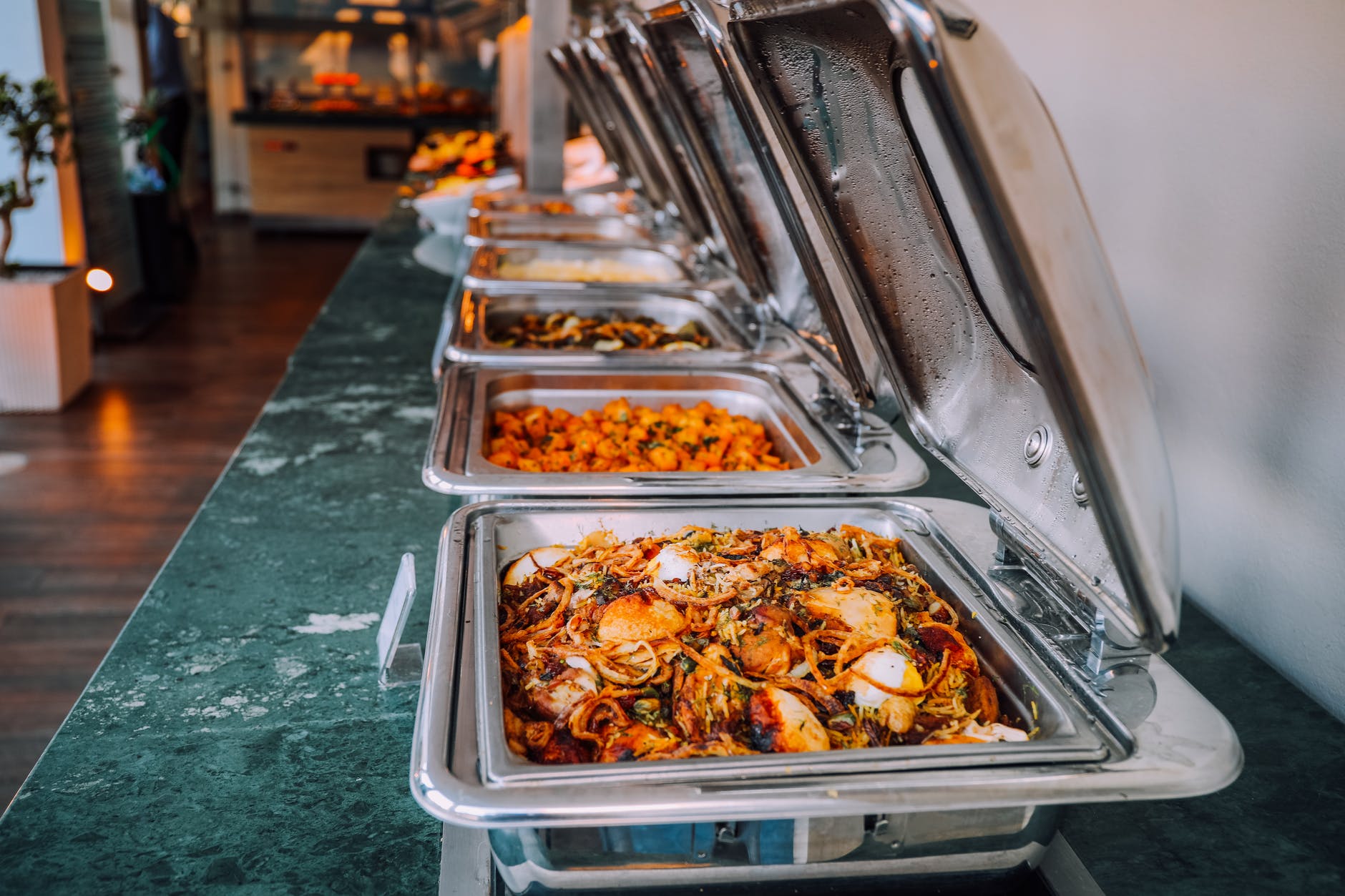 ¿Cuánto puedes ganar con un servicio de catering?