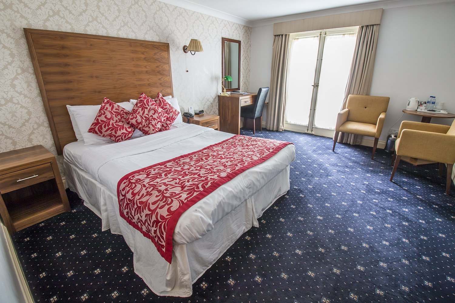 Accomodation - Normanton Park Hotel