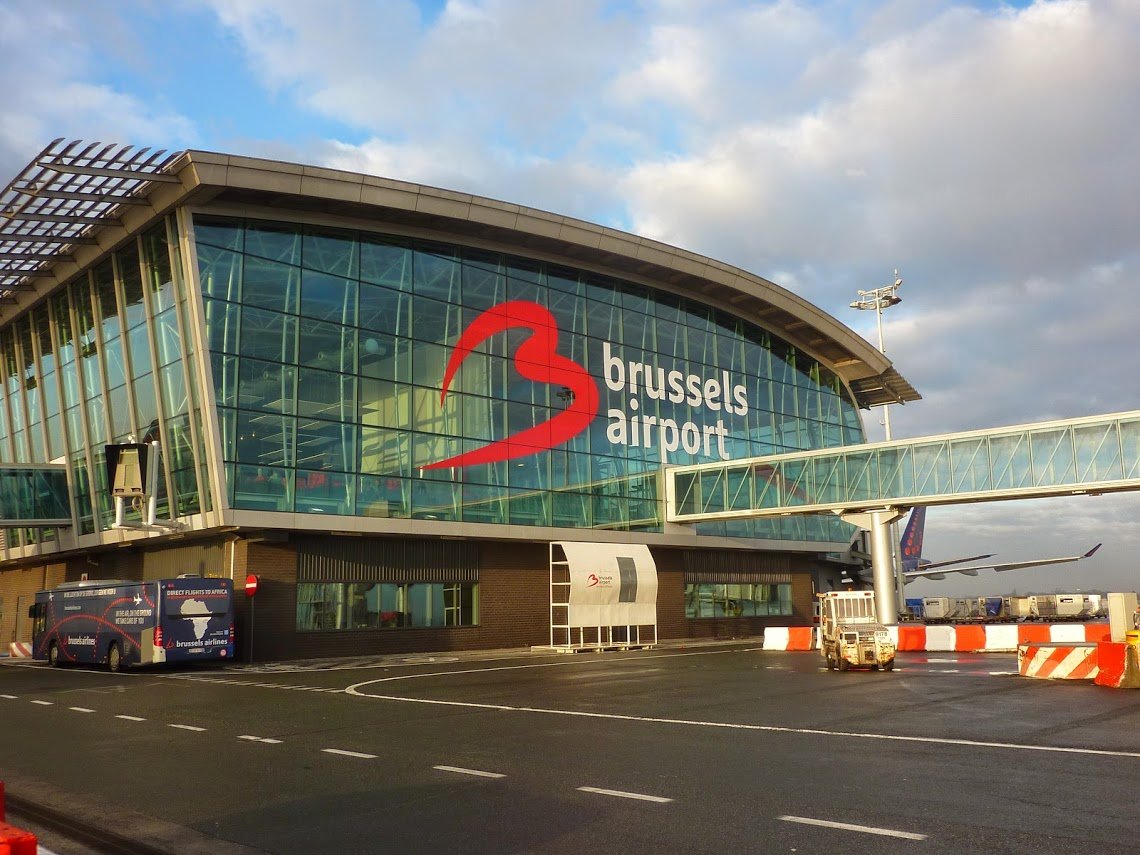 De Airport service van Taxi Service 015 Delft