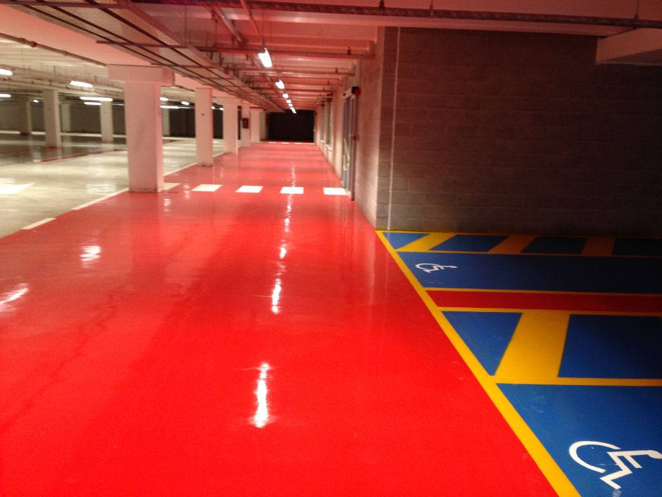 Segnaletica pavimenti industriali | Bergamo | FM Segnaletica