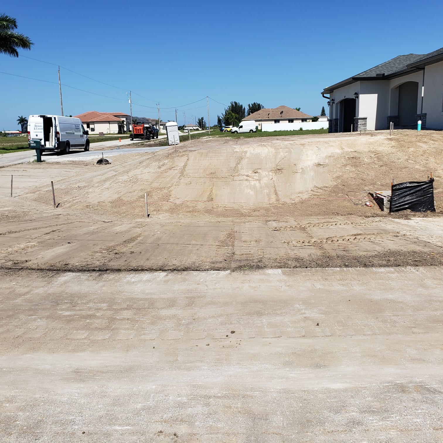 Trucking/Grading Services | Cape Coral, FL | Linda Trucking, Inc.