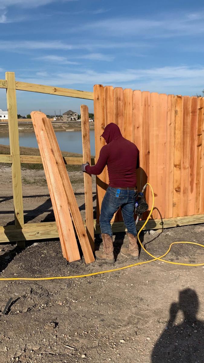 Wood Fencing l Houston, TX l Fence Keeper