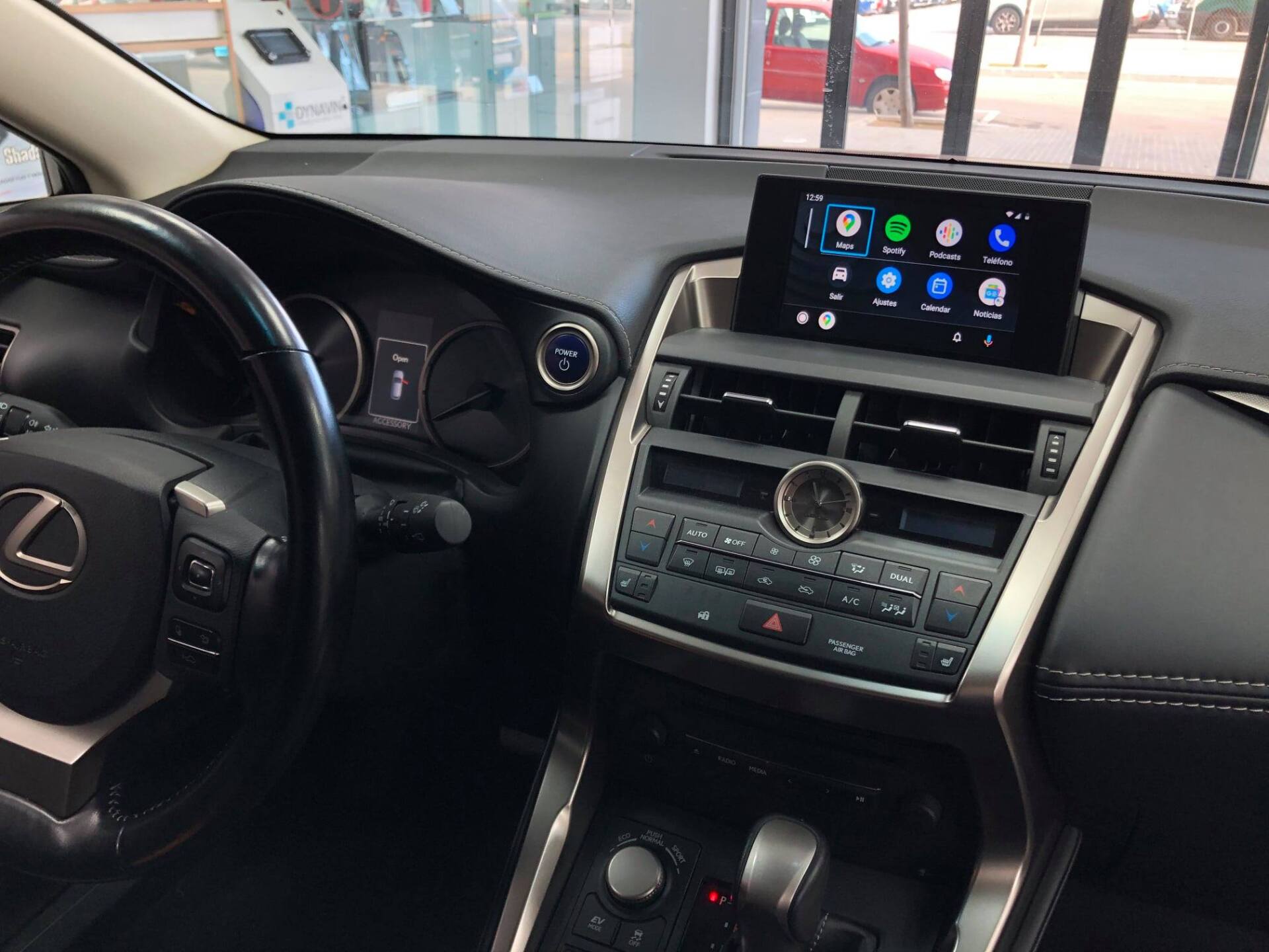 Carplay Android auto Lexus