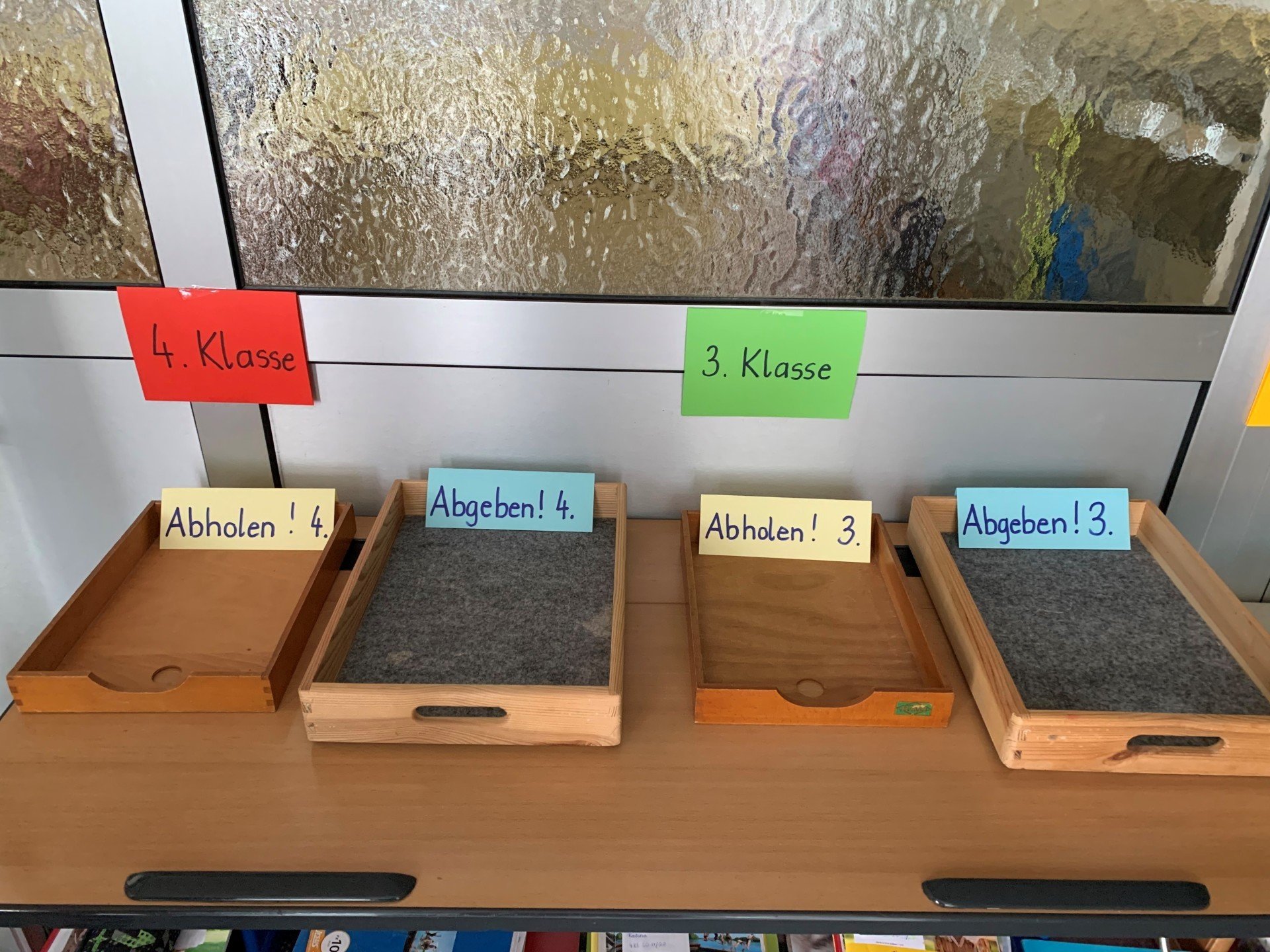 Abgabe- und Abholstation