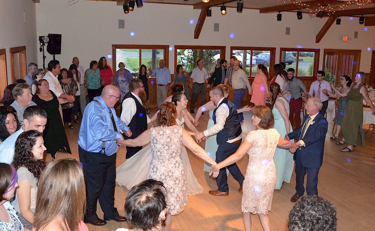 Alyson's Orchard Weddings & Events | Pete Chambers Entertainment