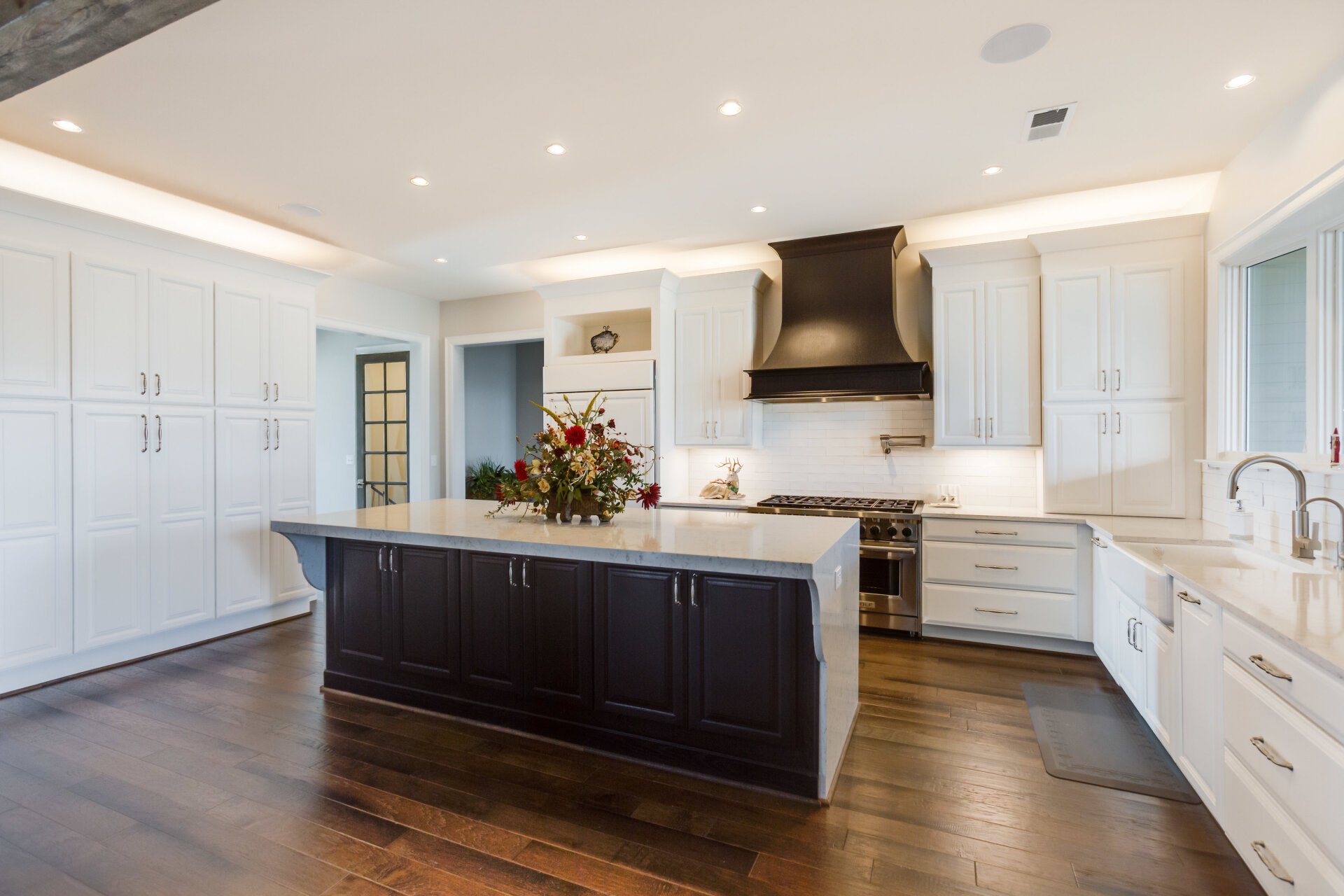 Portfolio - Our Impressive Kitchen Portfolio of Custom Cabinet Designs