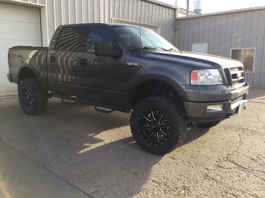 Customized 2004 Ford F150 | Dakota Kustomz Full Custom Garage