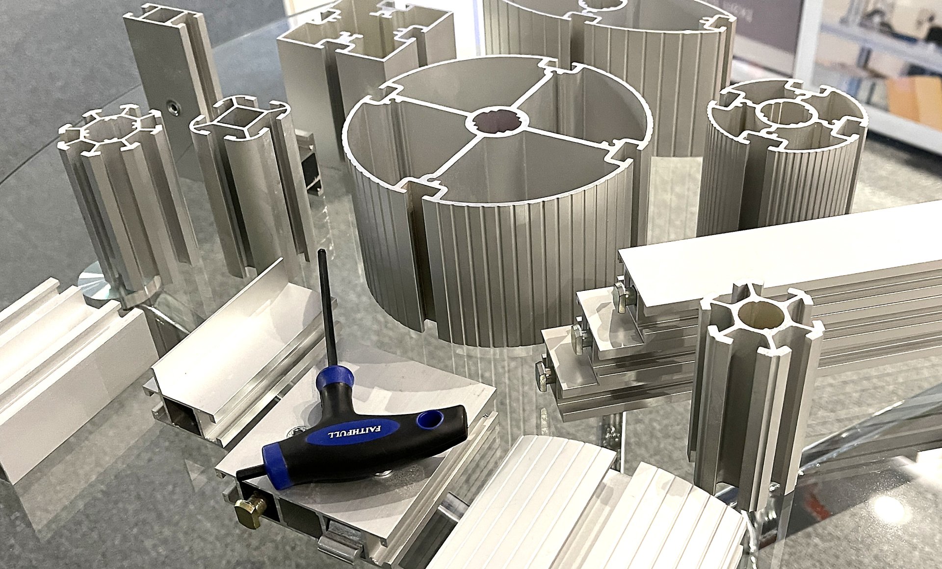 Custom Aluminium Products | The Display Link