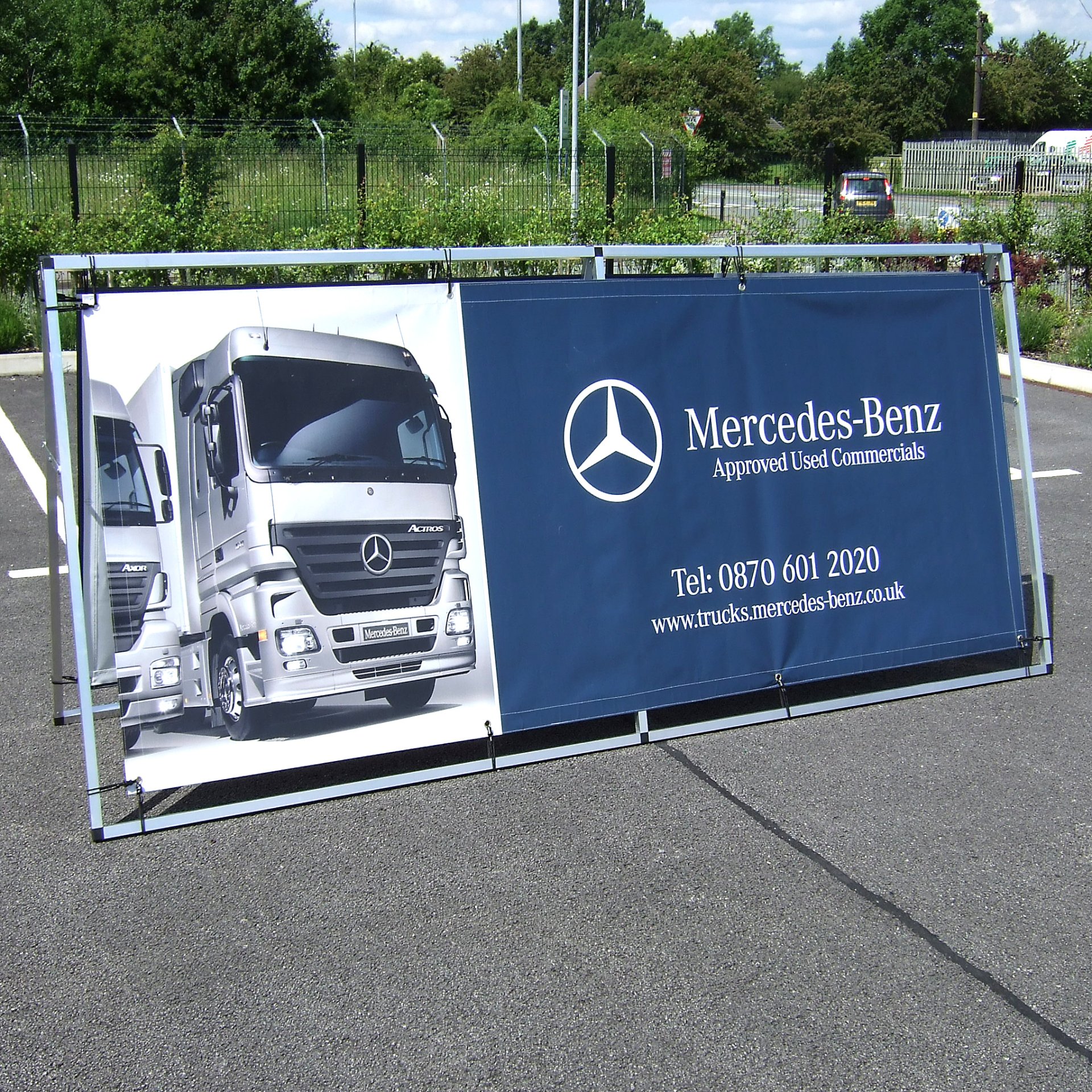 Outdoor Portable Display Stands | The Display Link