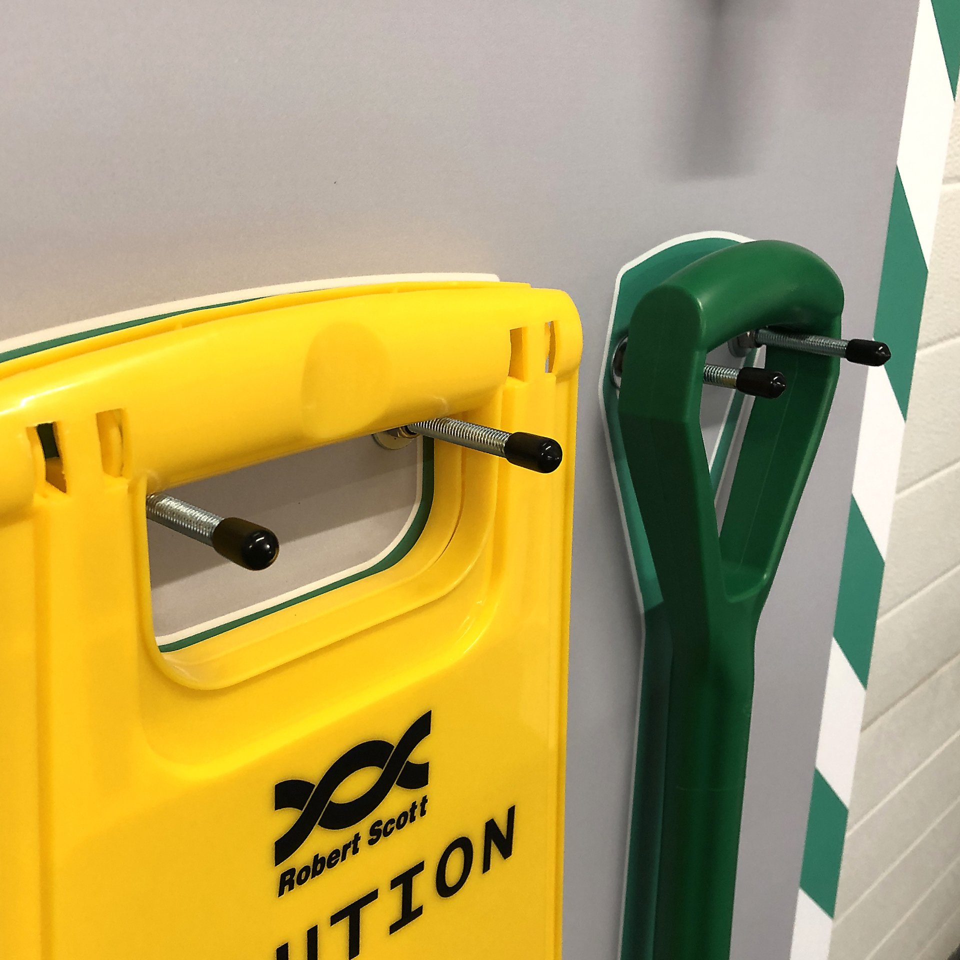 Custom Shadow Boards | Organise Equipment | The Display Link