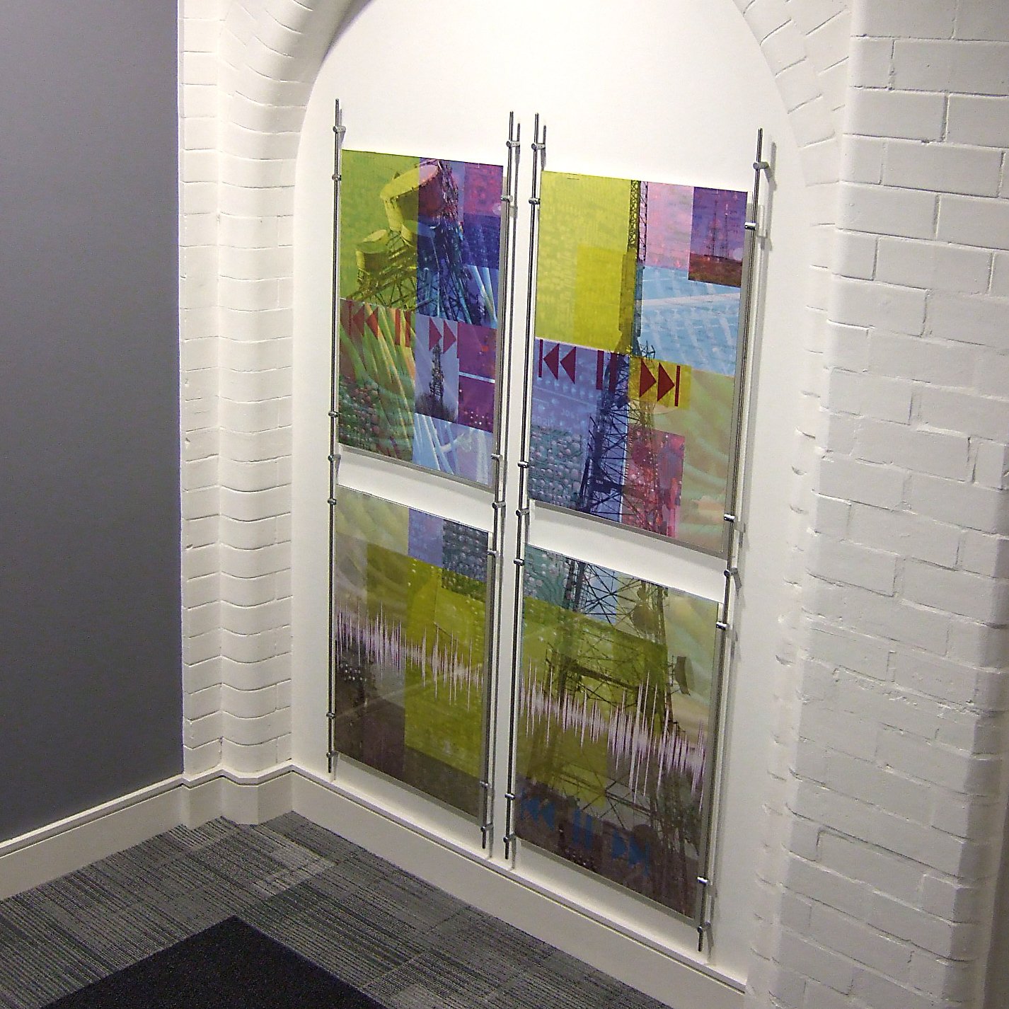 Wall Mounted Cable and Rod Displays | The Display Link