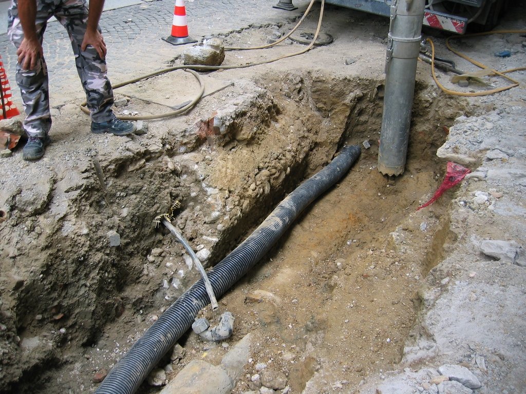 Escavatori a risucchio - Val di Susa - Torino - Soffietto Servizi ...