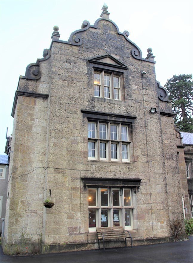 Llanrhaeadr Hall
