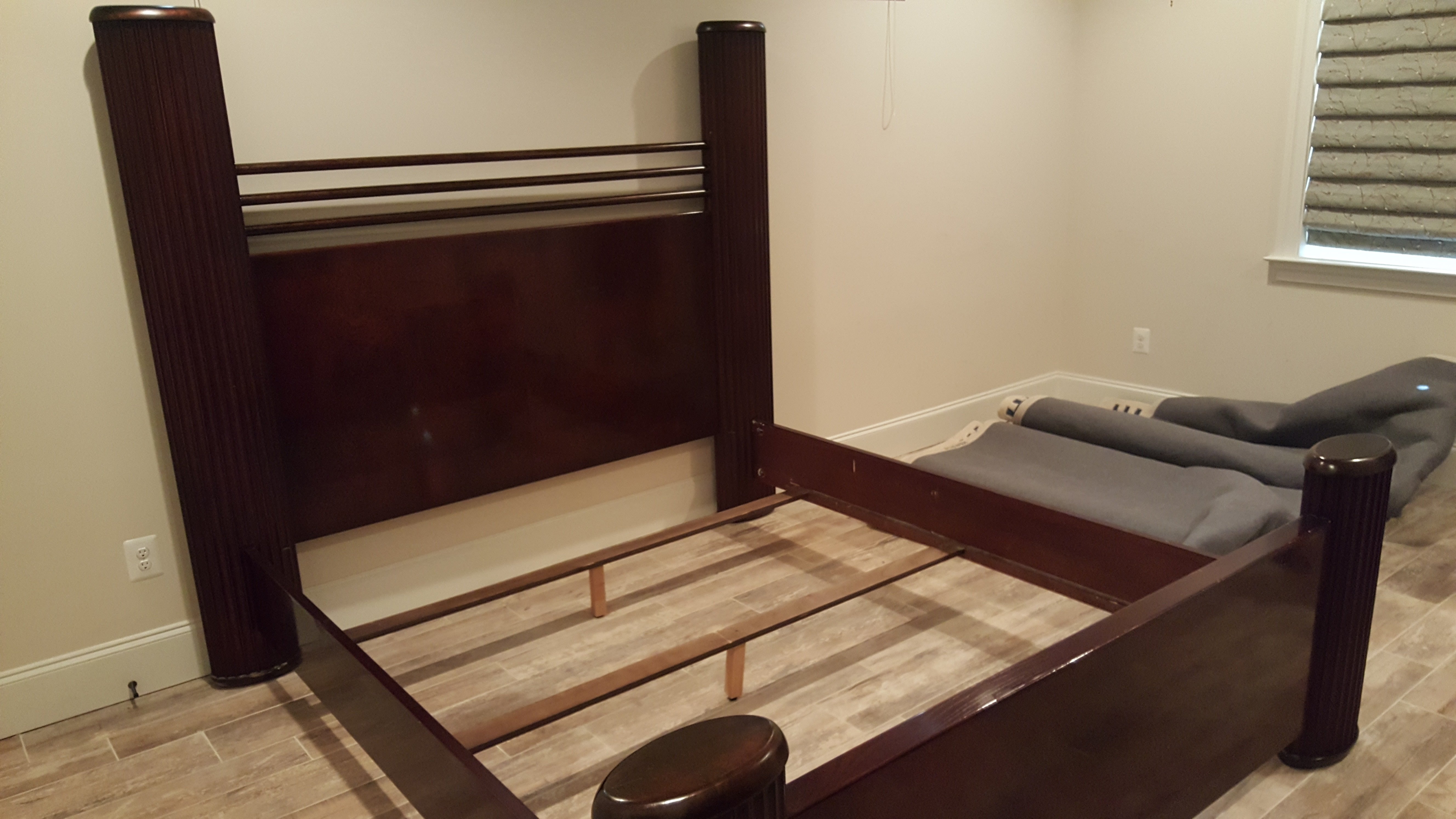 Furniture disassembly / dismantling services in DC, MD & NVA