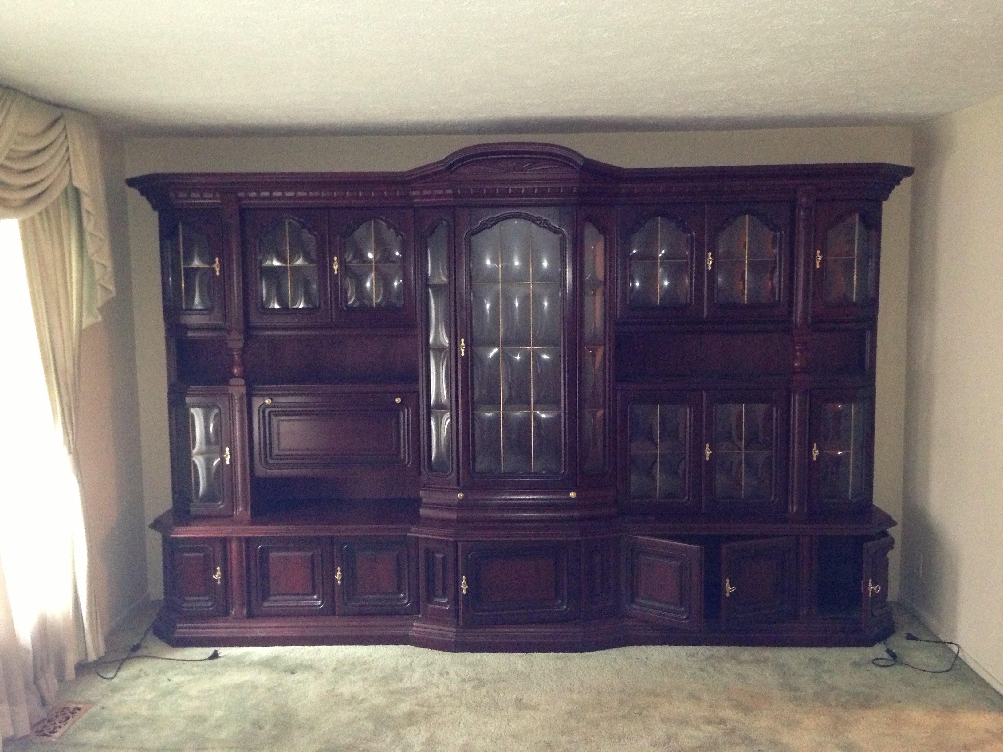 Furniture disassembly / dismantling services in DC, MD & NVA