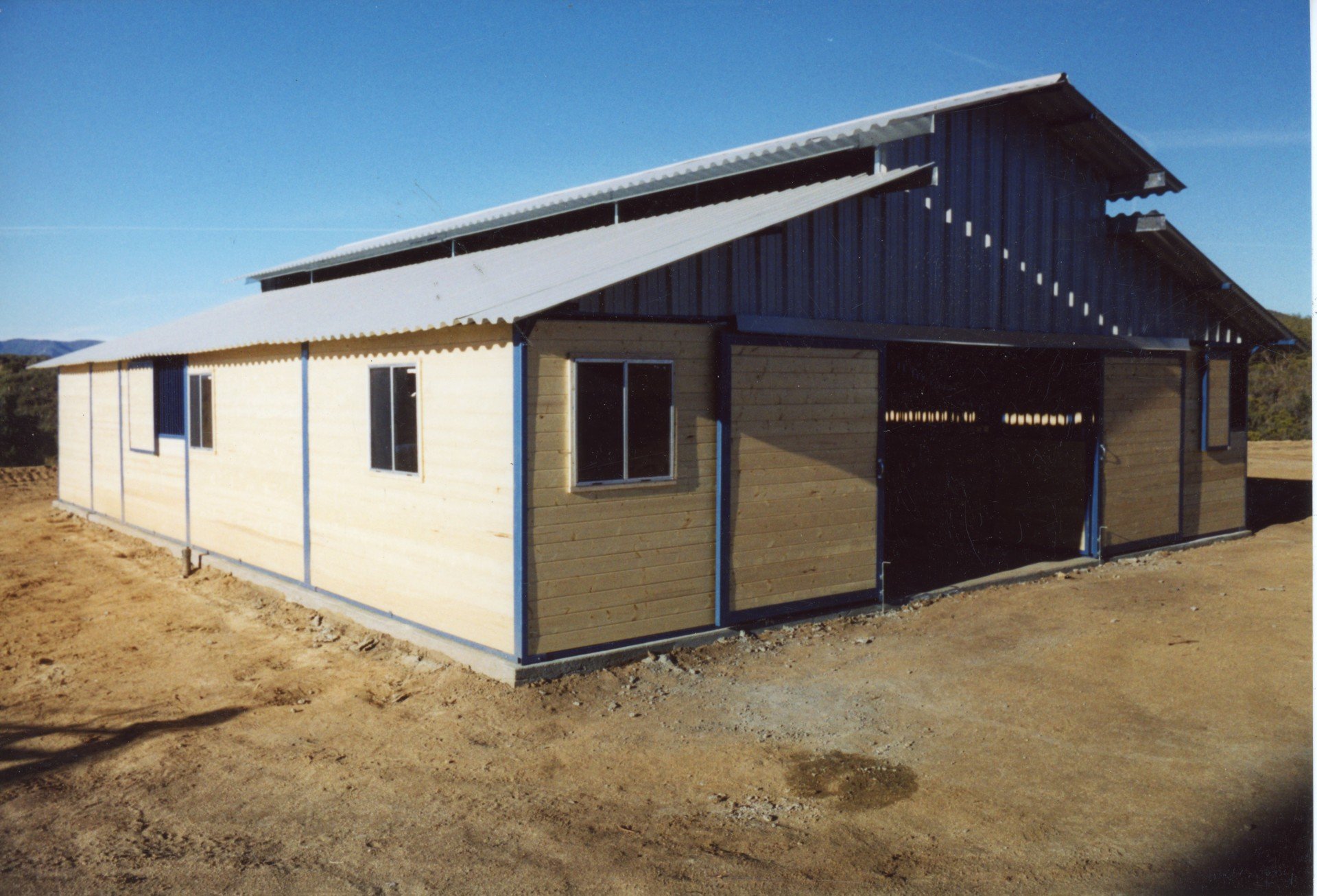 Prefabricated Barns