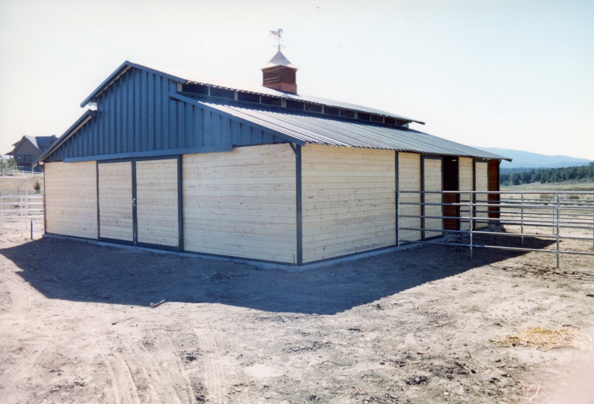 Prefabricated Barns