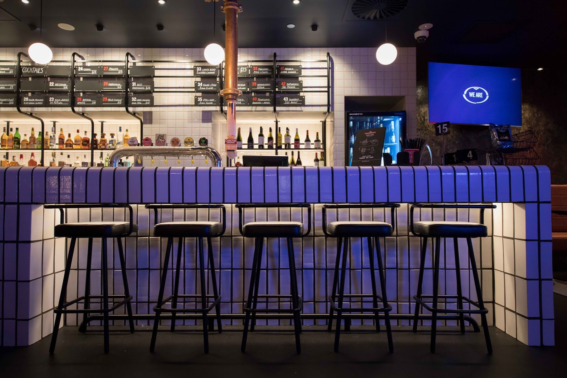 Sports Restaurant & Bar | KICKS - Sports Bar | Melbourne