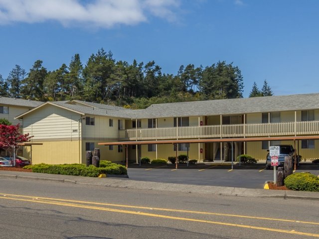 Details for Alderwood Apartments in North Bend, Oregon