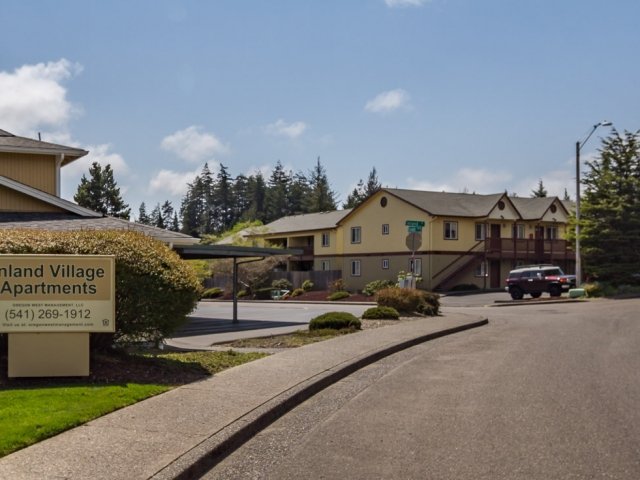 Details for Inland Village Apartments in North Bend, Oregon