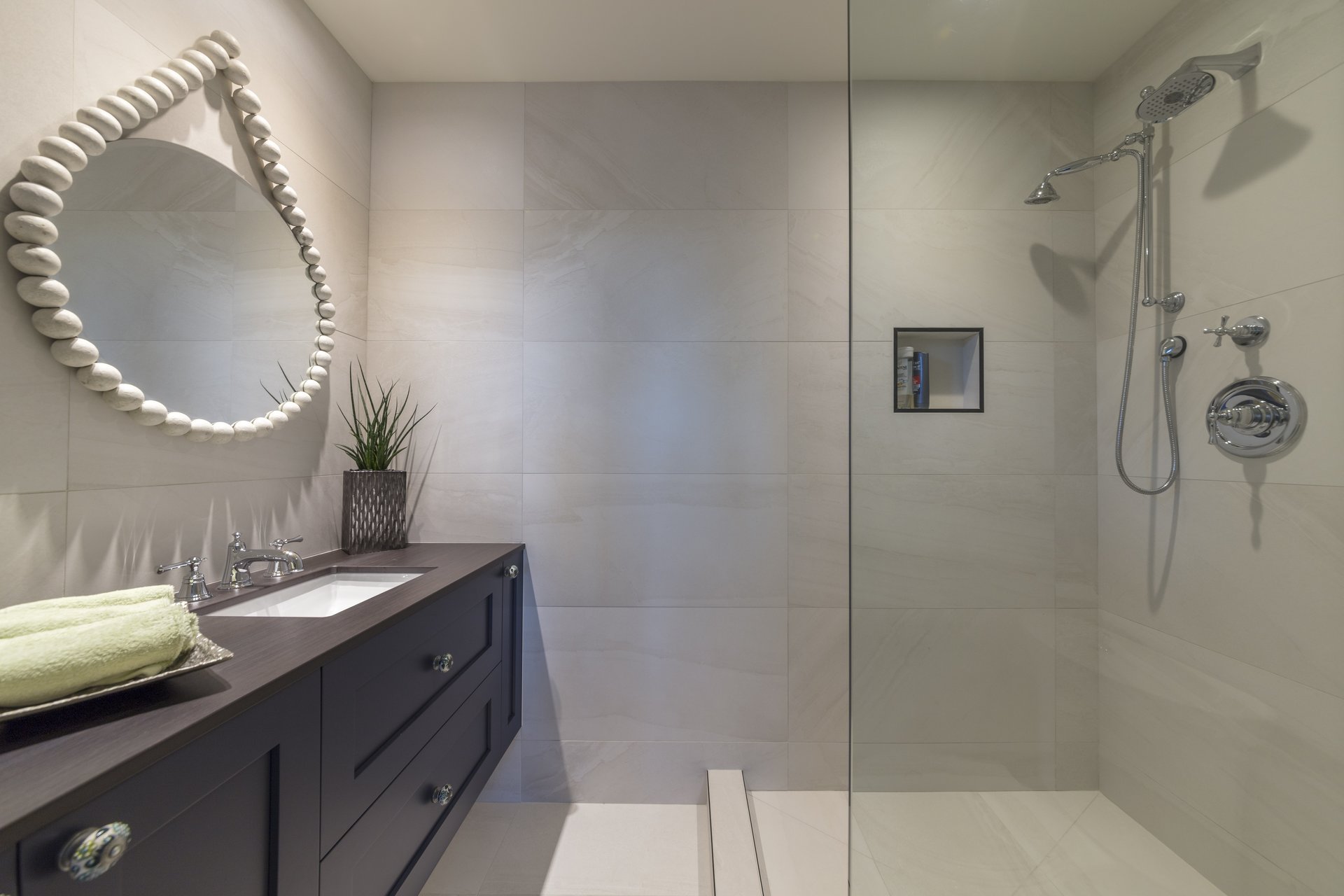 Raven Place West Vancouver | Residential Interior Design | Rodrozen ...