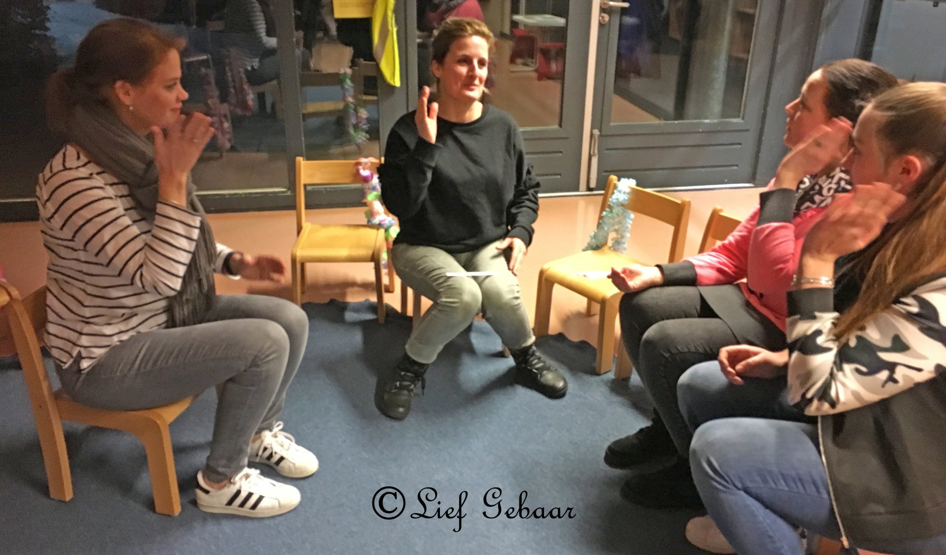 Gebaren gebruiken binnen de kinderopvang