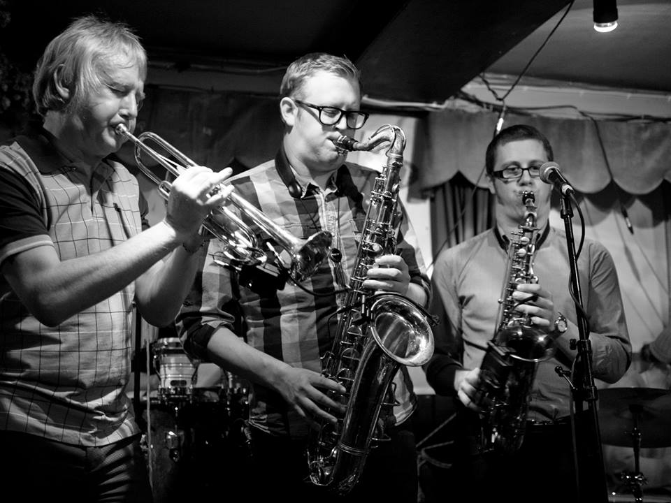 Gallery - Steve Trigg in action.