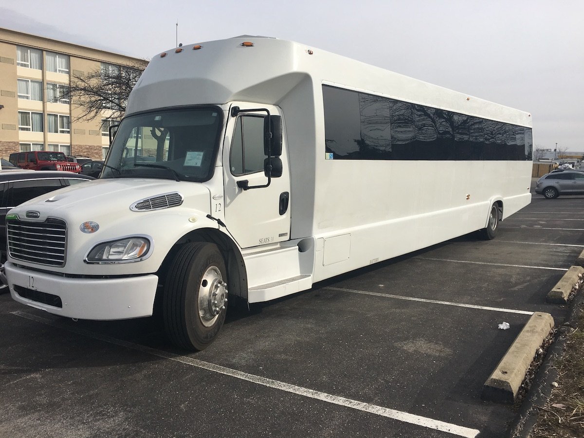 Charter Coach, Shuttle Bus Rentals Chicago | Fleet