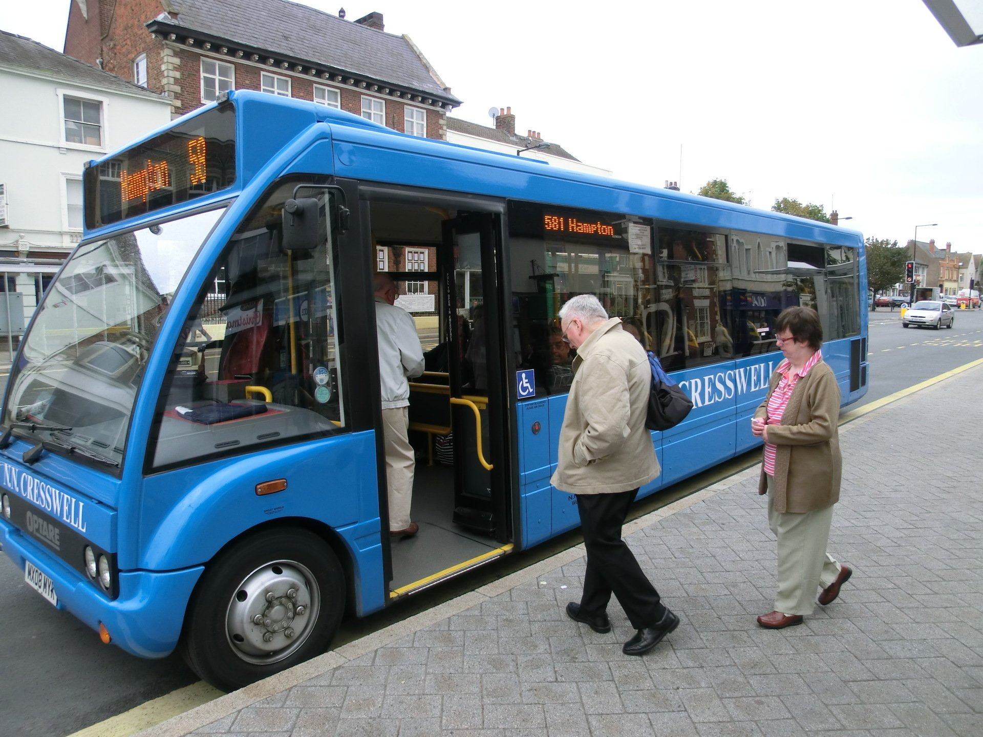 Coach hire Evesham, Stratford, Worcester, Cheltenham, Cotswolds