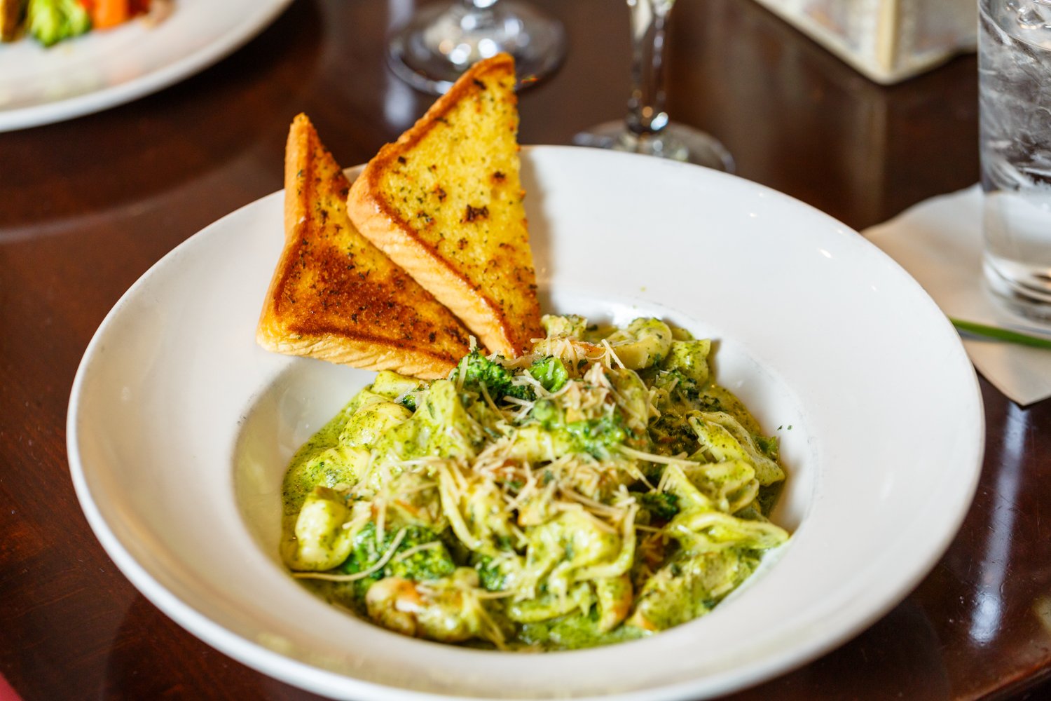 Cascade Grill - Albany, OR