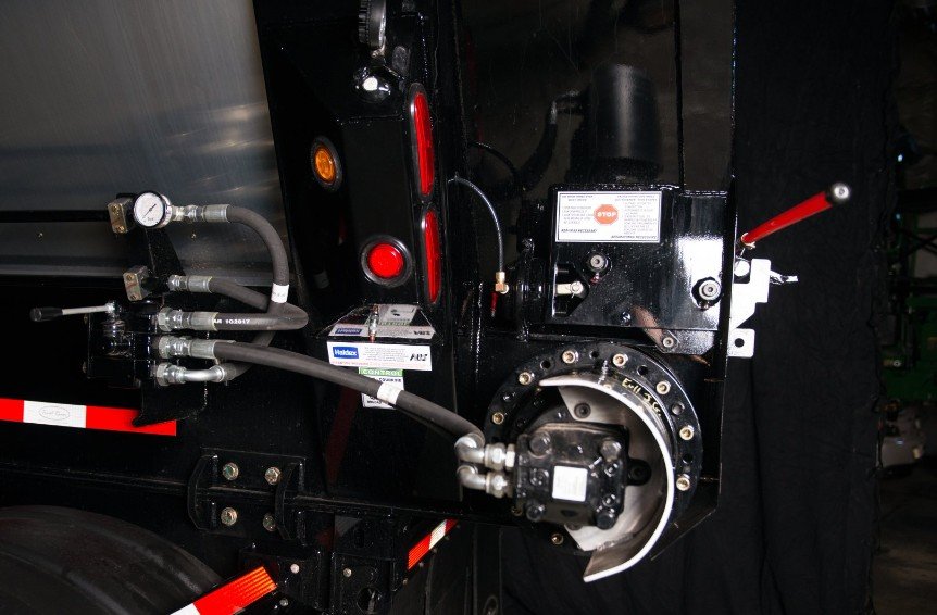 Live Bottom Trailers | The Ultimate Flow Boy Truck | Trout River Industries