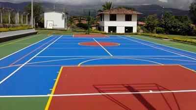 Cubrimos todo tipo de proyectos de canchas múltiples