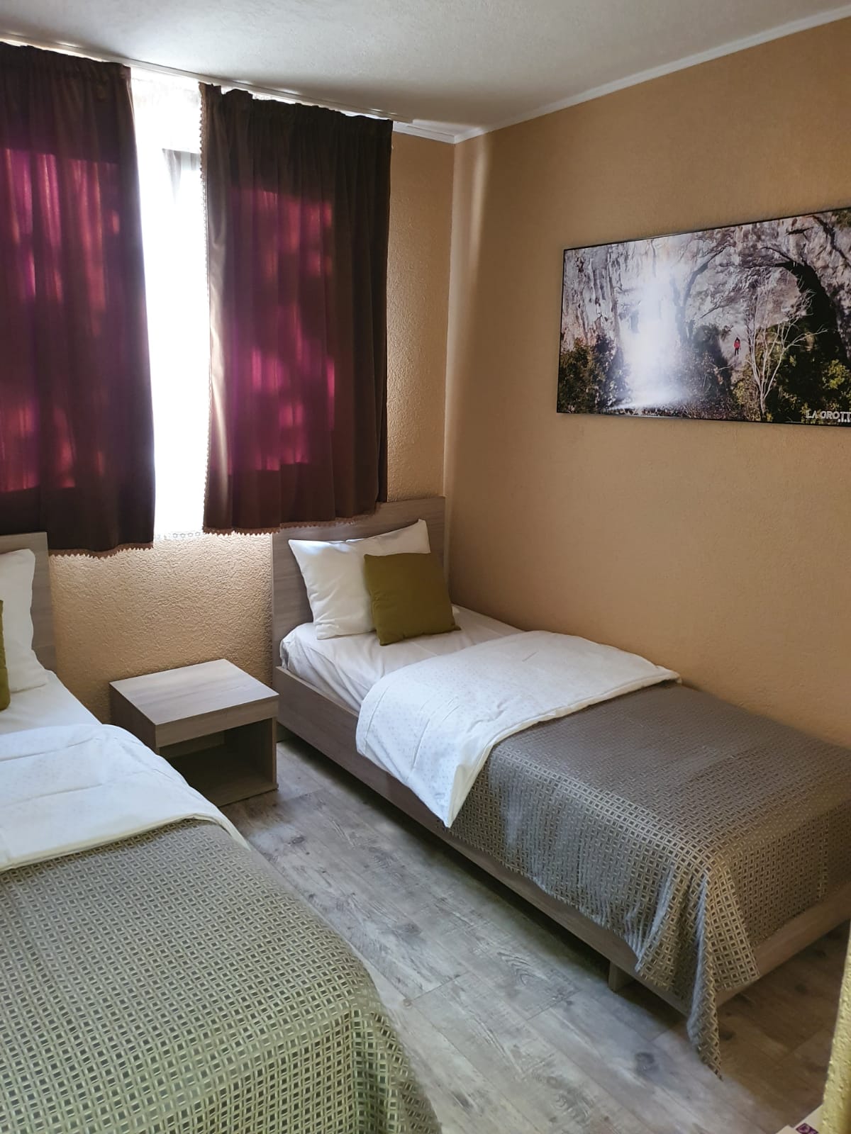 Imagini La Grotta Resort - Vadu Crisului