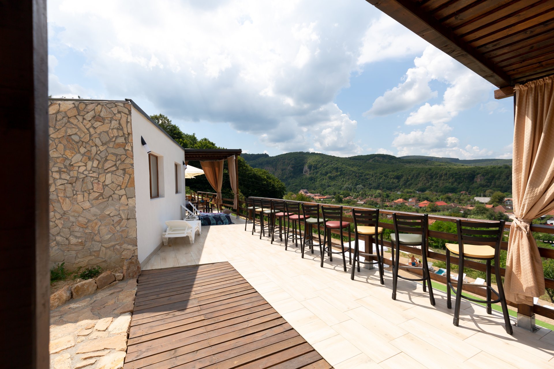 Imagini La Grotta Resort - Vadu Crisului