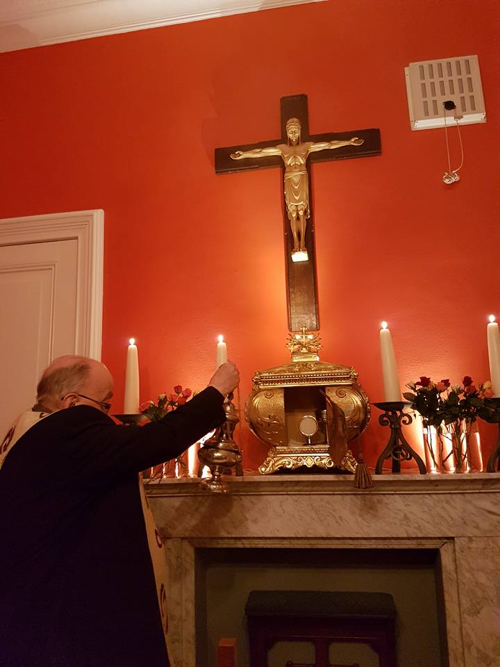Eucharistische aanbidding parochie H. Willibrord